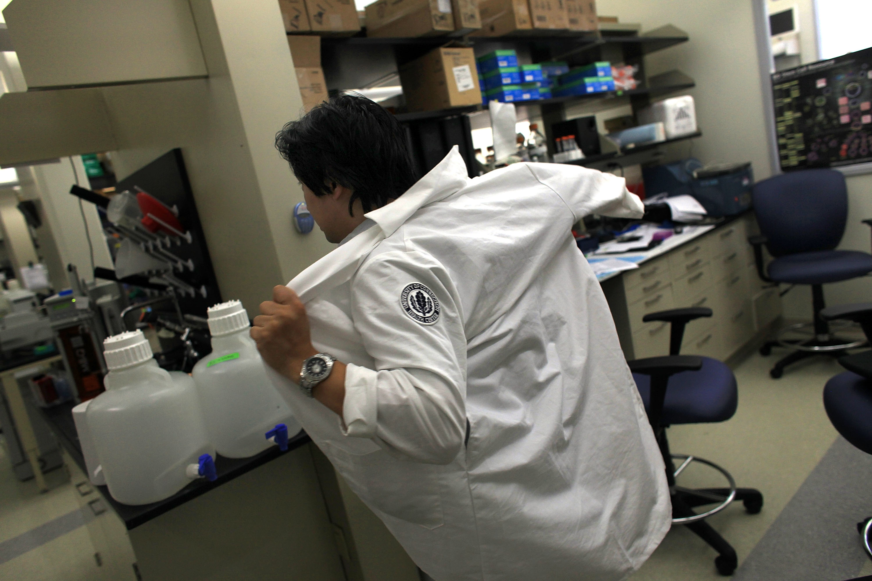 Lab technician who posed as doctor guilty of sexual assault on teen ...