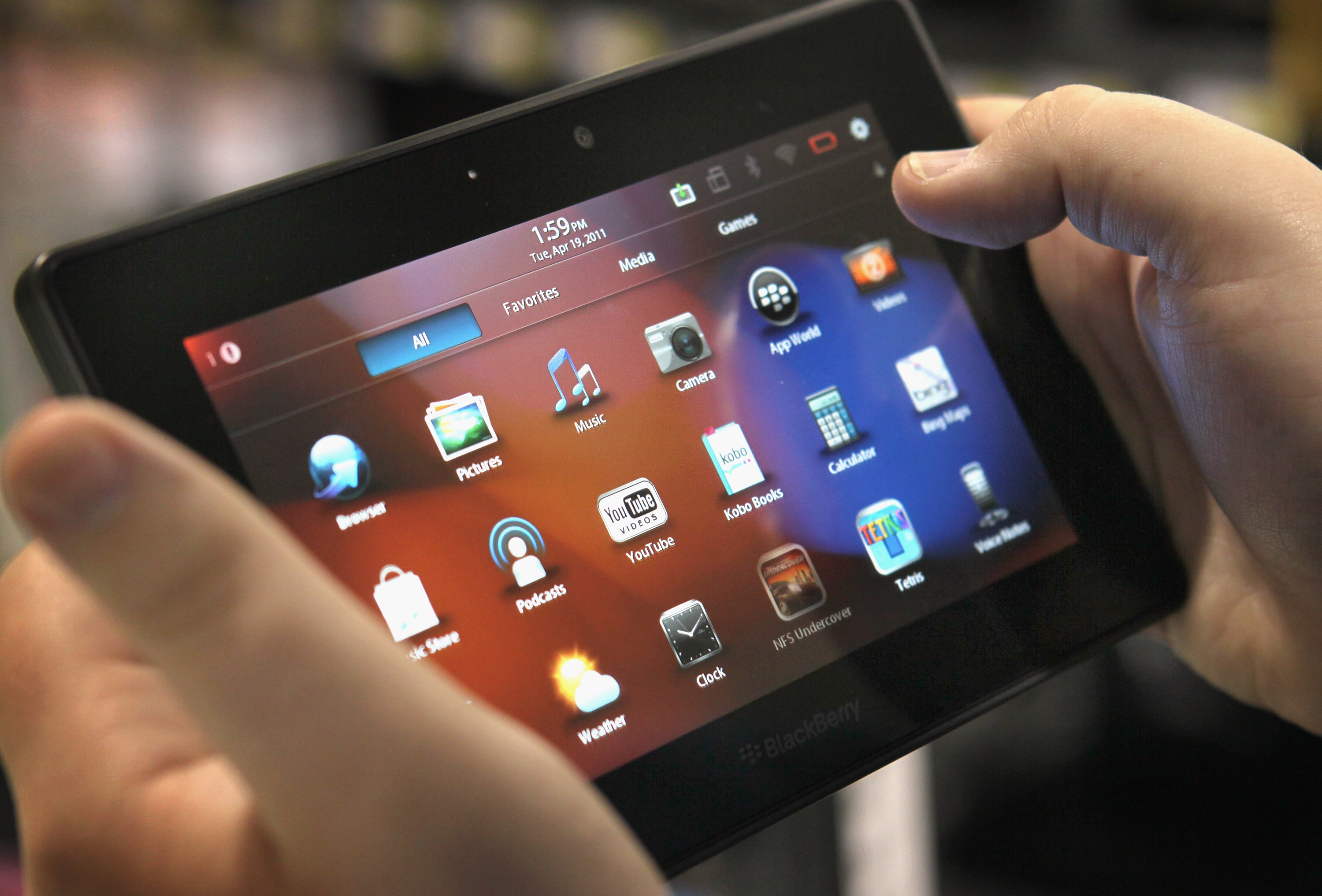 Brazilian gang steals $800,000 worth of tablets, laptops from São Paulo ...