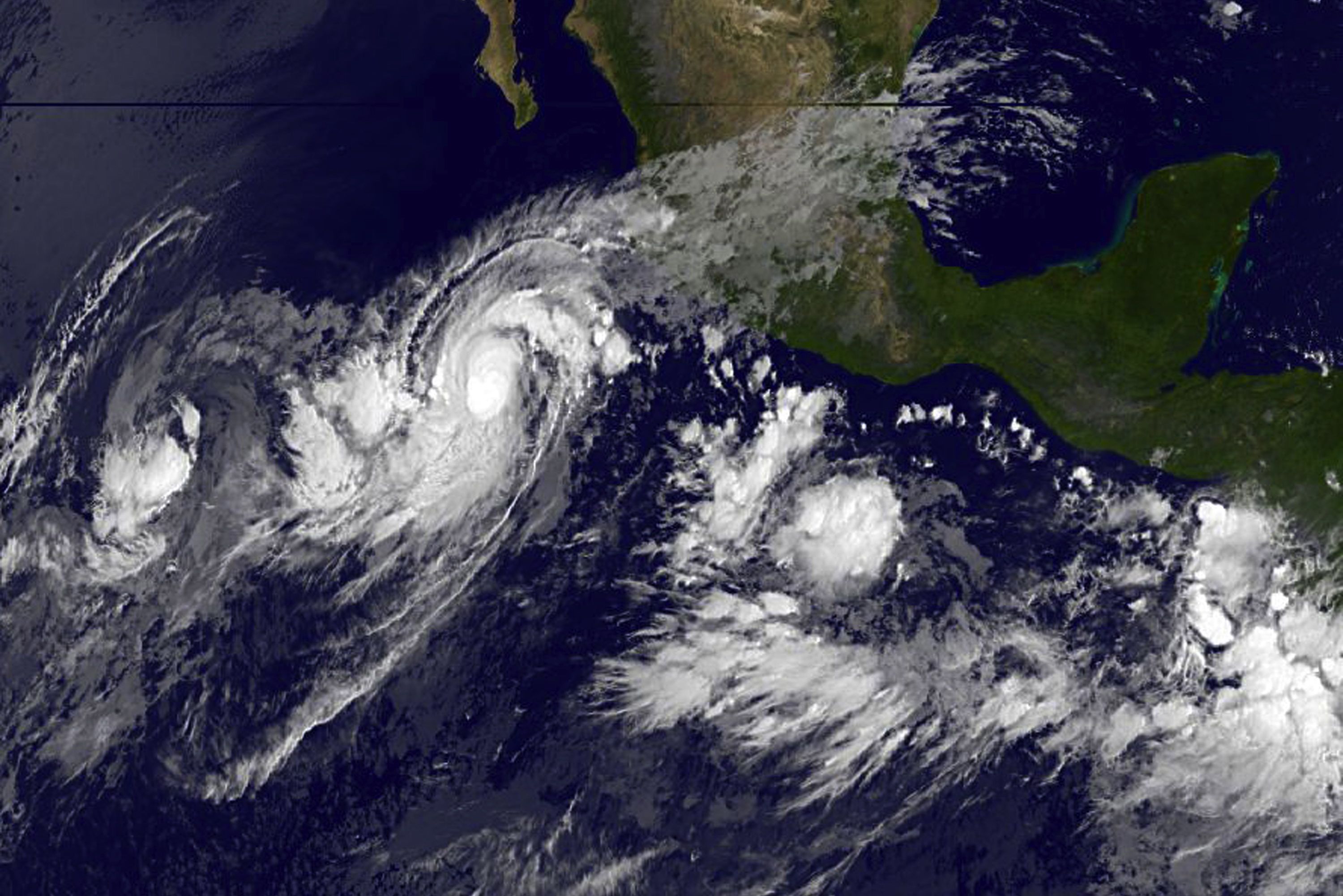 Hurricane Jova heads straight for Mexico (PHOTOS) - The World from PRX
