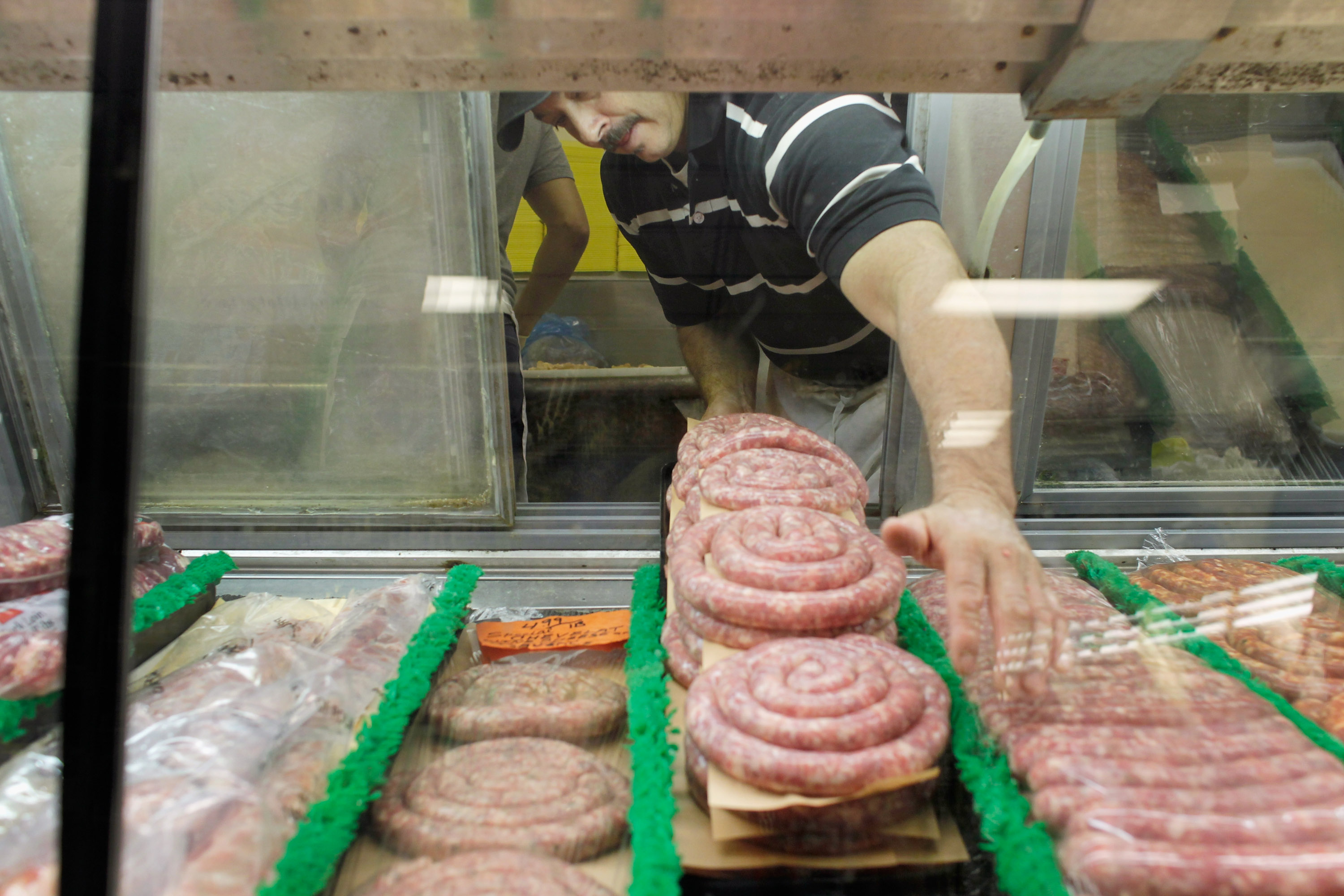 Polish plant puts rotten meat in sausages, report says - The World from PRX