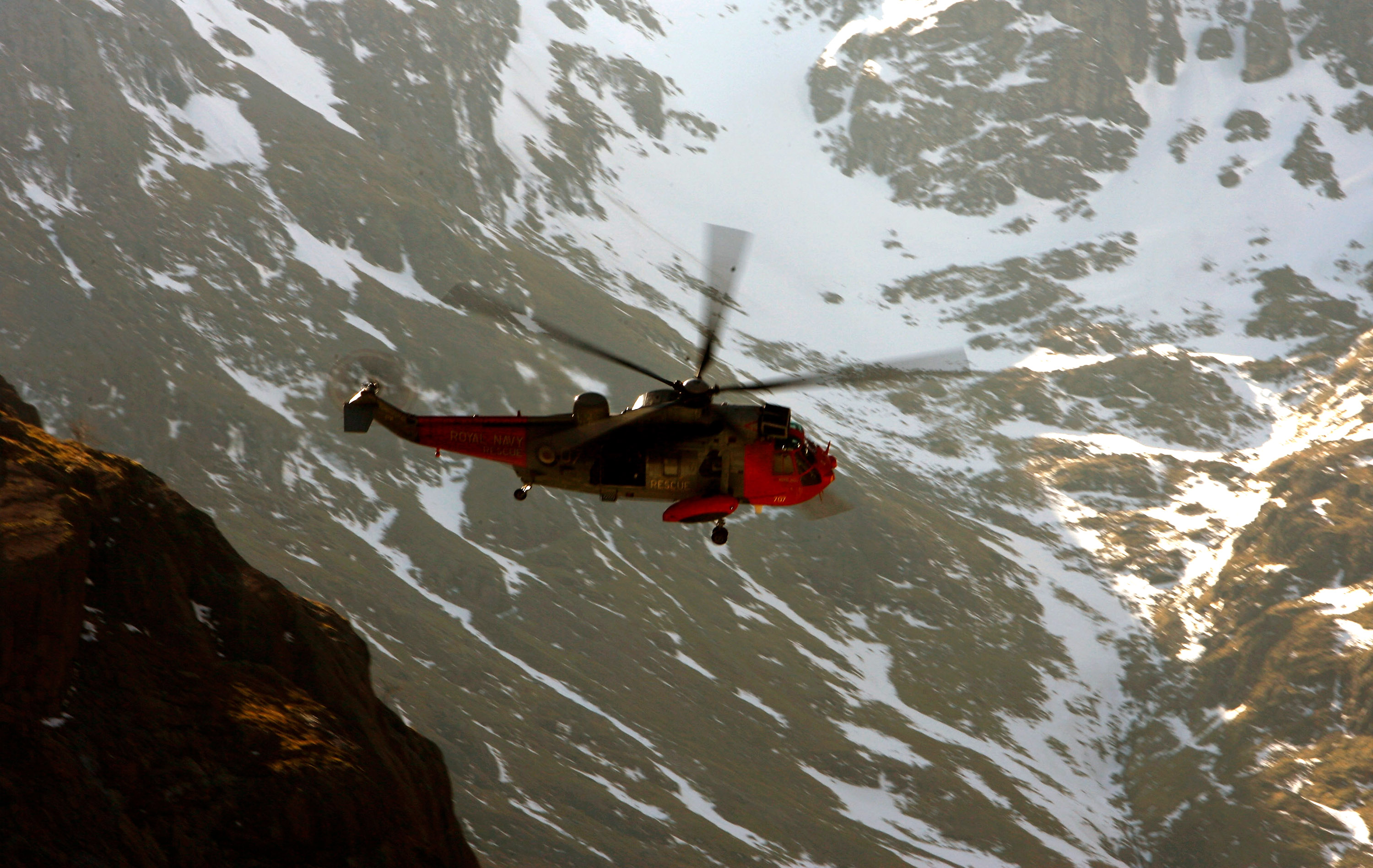 Las Vegas police officer dies during hiker rescue effort (VIDEO) - The ...