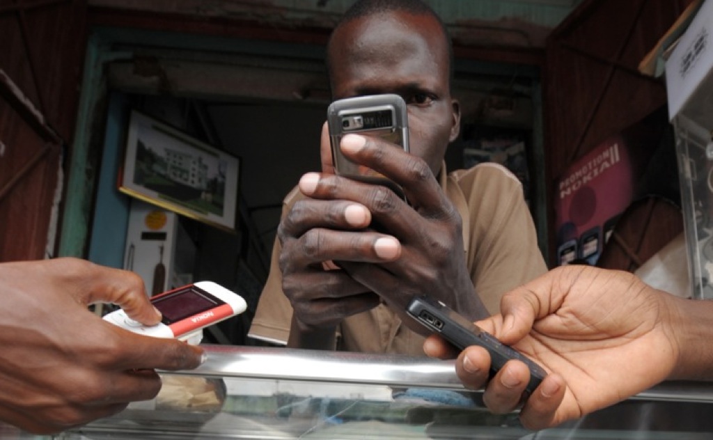 Researchers use cell phones to track the movement of malaria in Africa ...
