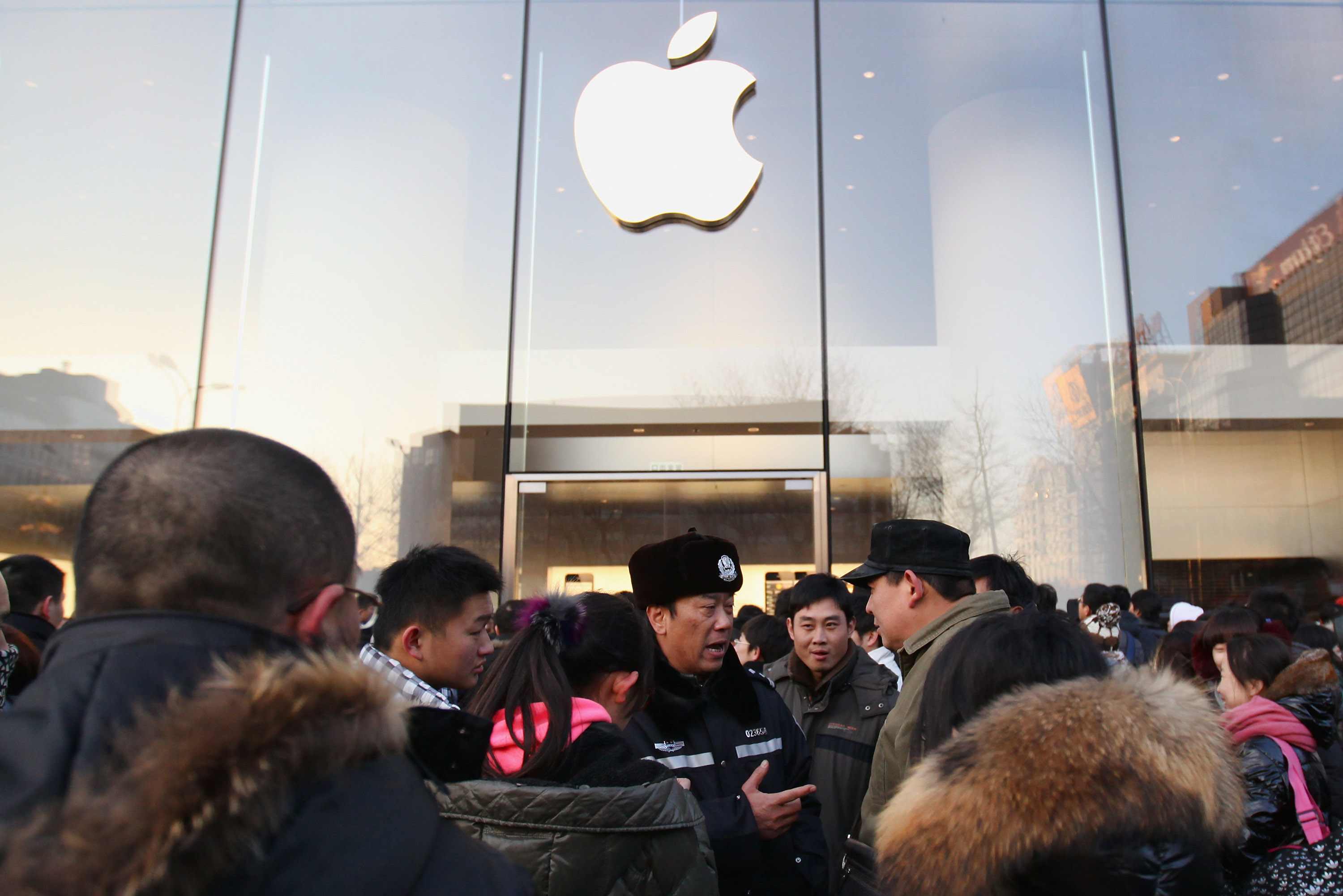 Apple uncovers child labor in its manufacturing chain; drops supplier ...