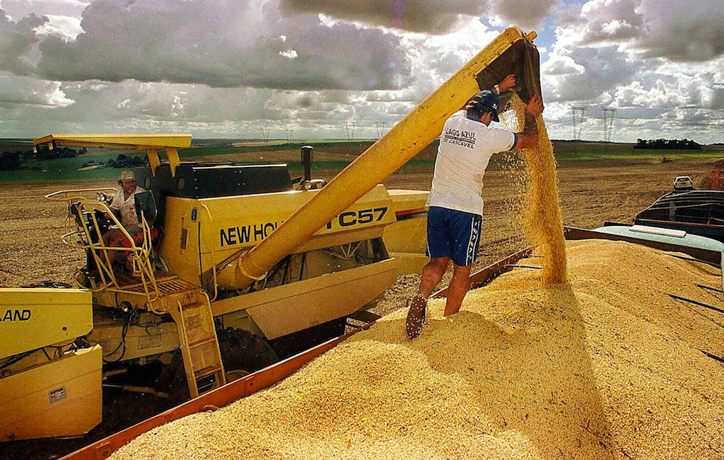 Monsanto lawsuit filed by organic farmers is dismissed - The World from PRX