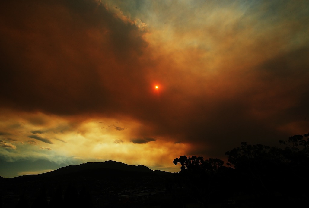 Extreme weather strikes worldwide, bringing floods, fire and ice ...