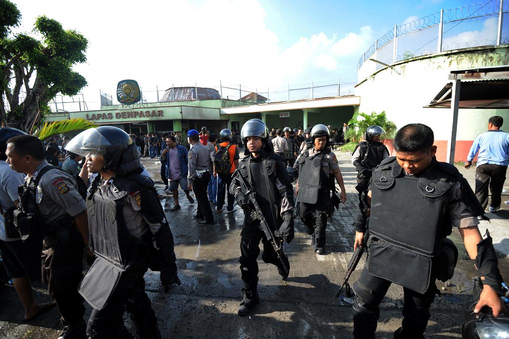 Inmates seize control of Bali prison - The World from PRX