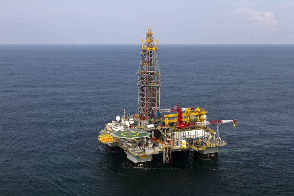 BP wins first U.S. drilling permit since Gulf spill - The World from PRX