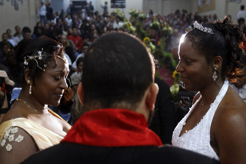 Brazil Mass Wedding