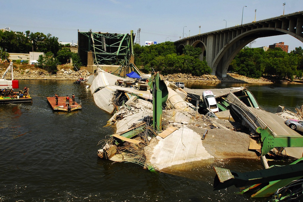 19 structurally deficient bridges that Americans drive over every day ...