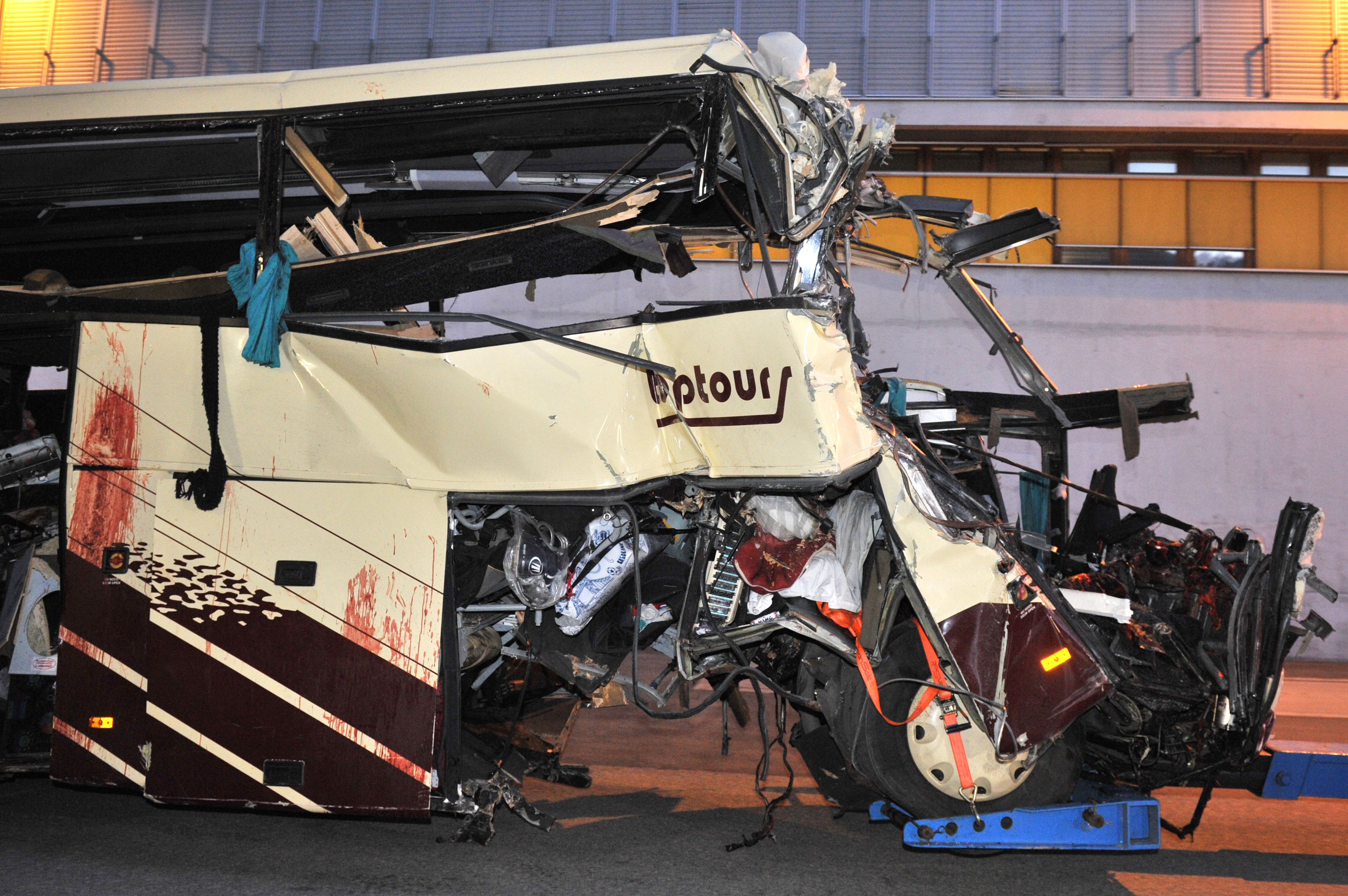 22 children killed in bus crash in Switzerland (VIDEO) - The World from PRX
