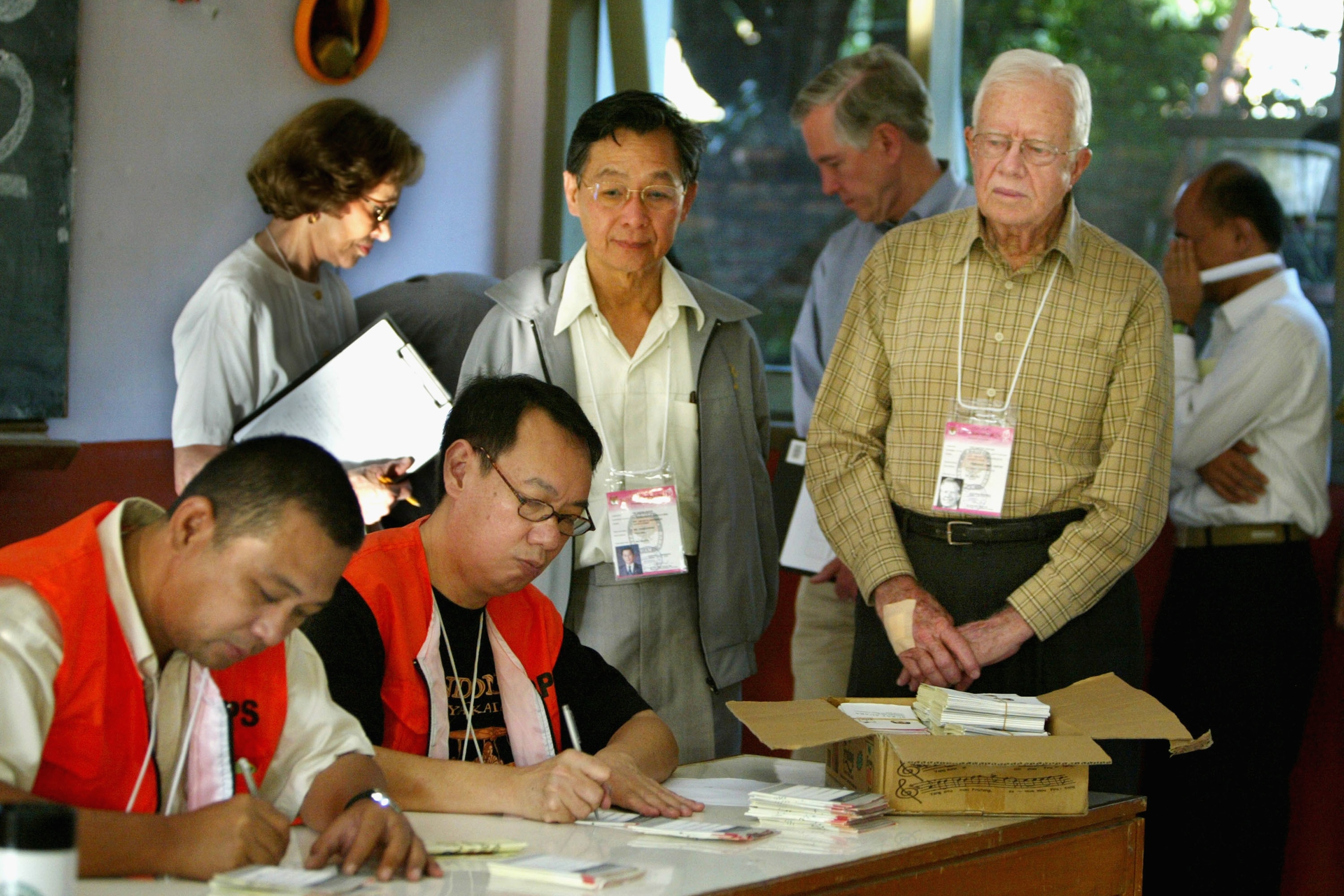 International election observers rile Americans - The World from PRX
