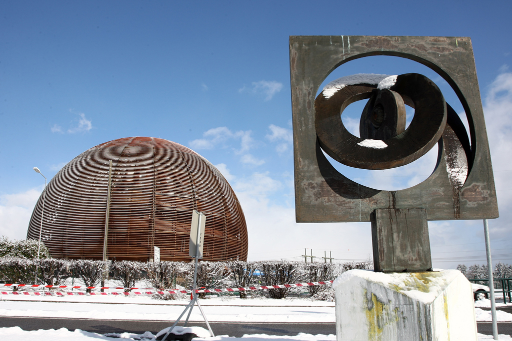 CERN finds errors in 'faster-than-light' neutrinos experiment - The ...