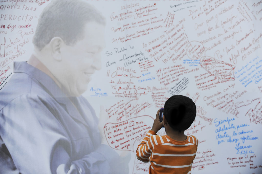 Hugo Chavez may seek emergency cancer treatment in Brazil - The World ...