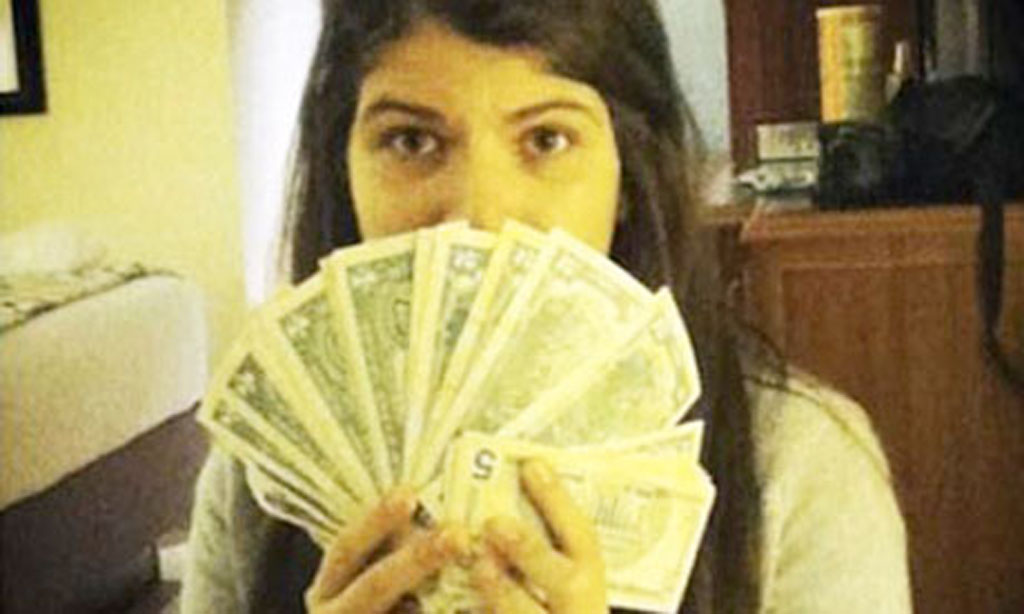 Hugo Chávez's daughter poses with US dollars - The World from PRX