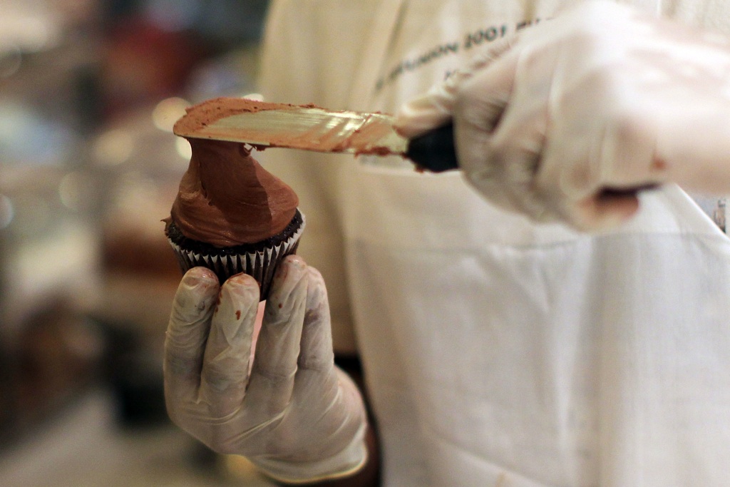 Groupon horror: Bakery must make 102,000 cupcakes - The World from PRX