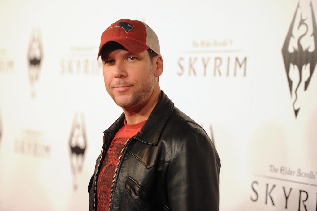 Dane Cook jokes about Aurora shooting (VIDEO) - The World from PRX
