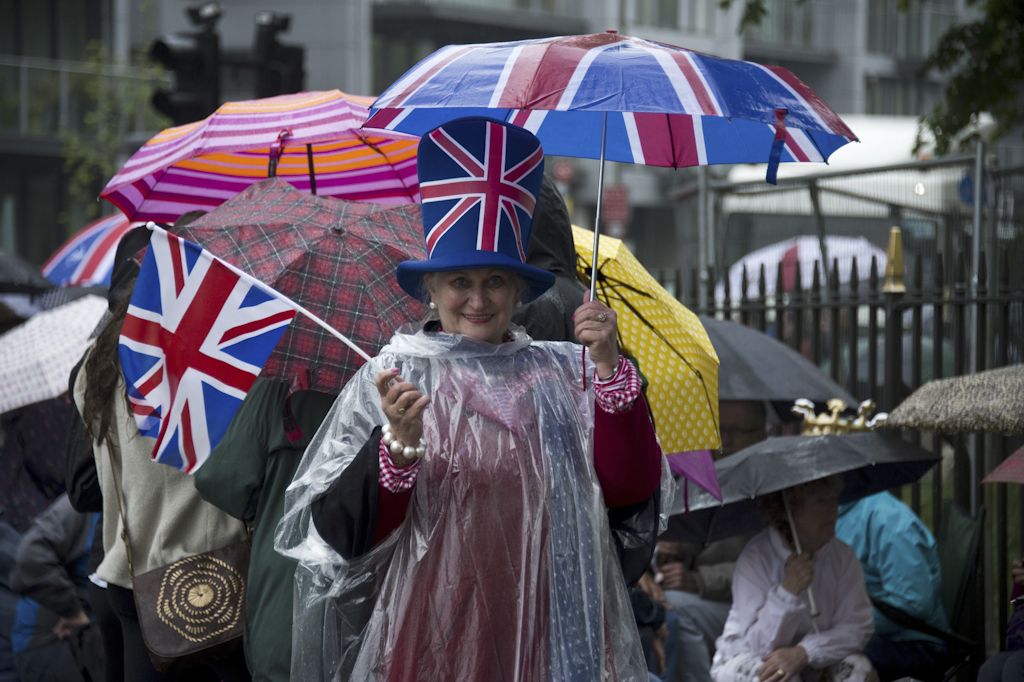Queen Elizabeth's Diamond Jubilee marked with Thames river pageant ...