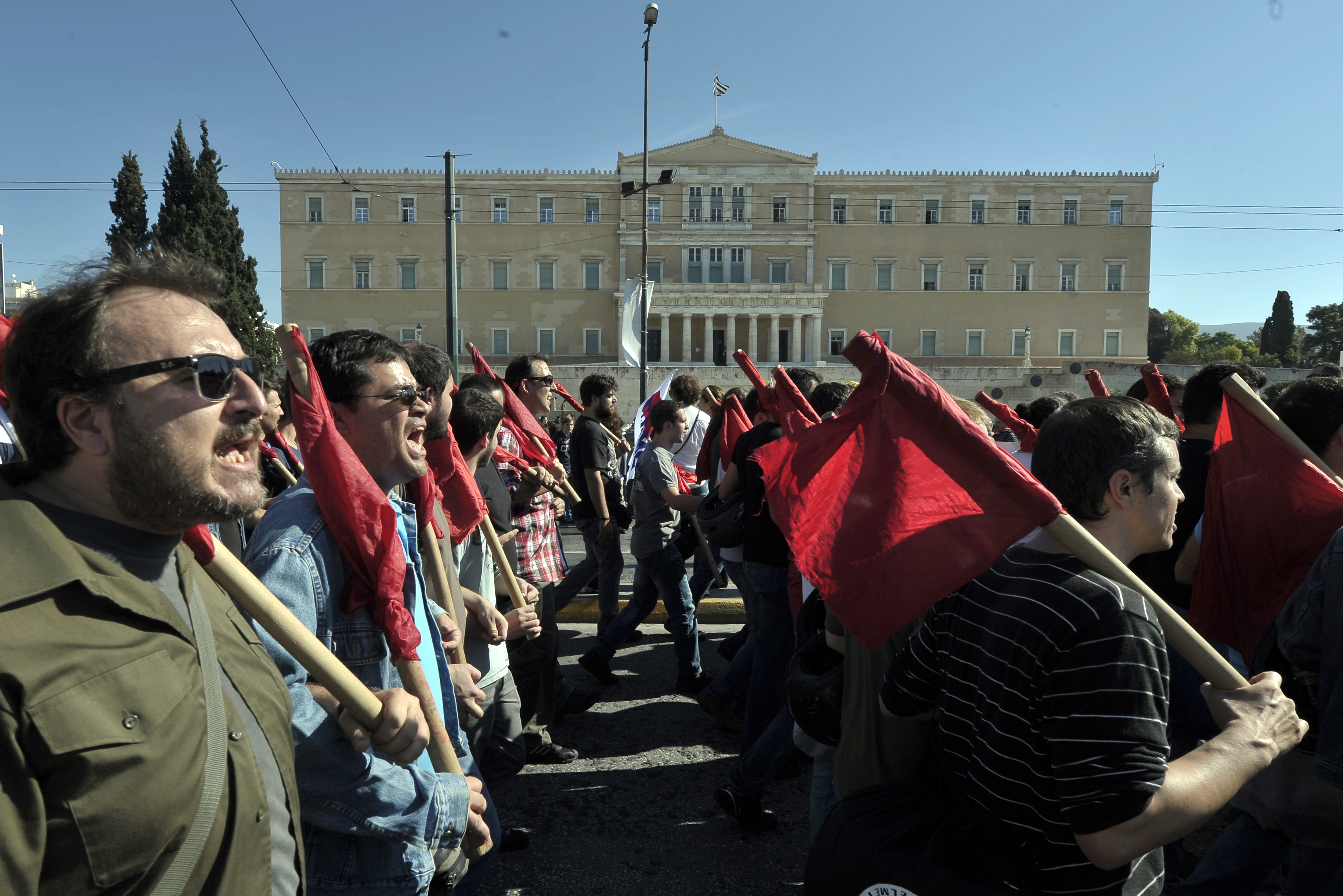 Greece heads for the wire again - The World from PRX