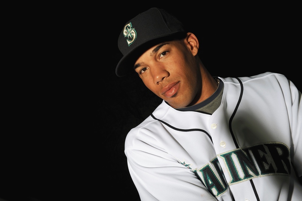 Greg Halman dead: Seattle Mariners outfielder stabbed to death in ...