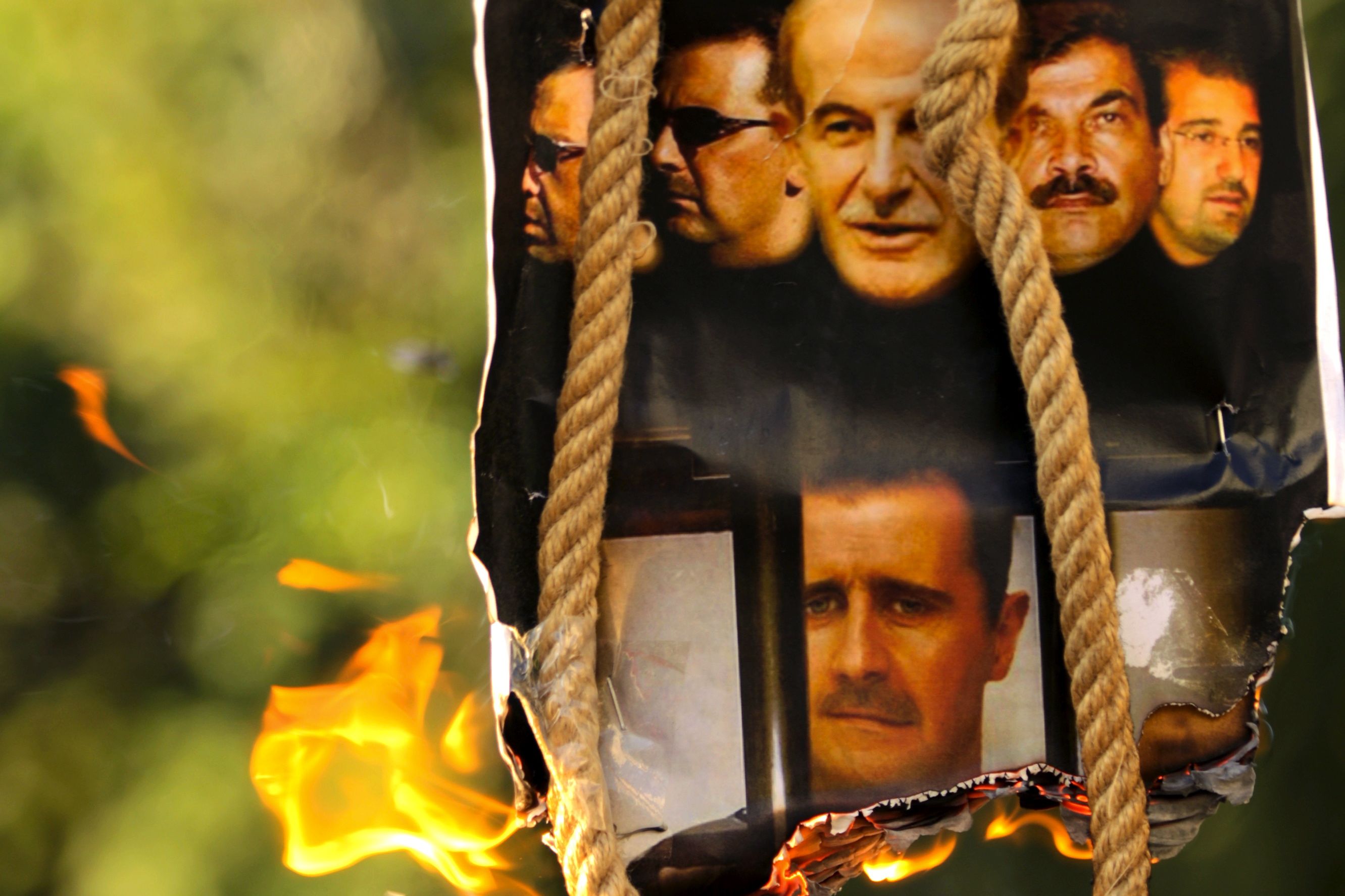 Syrian tanks move into Hama, drawing international protest (VIDEO ...