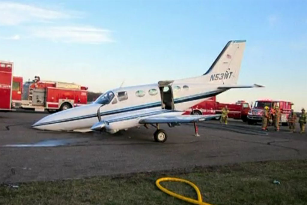 Audio released from 80-year-old pilot’s emergency landing (VIDEO) - The ...