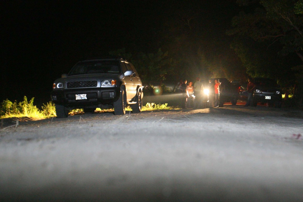 Two women die heroes trying to help stranger at accident scene - The ...