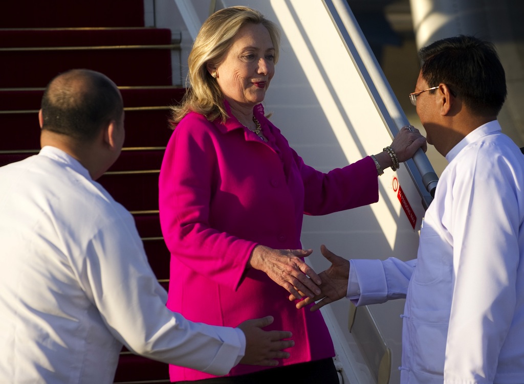 Hillary Clinton arrives in Naypyidaw - The World from PRX