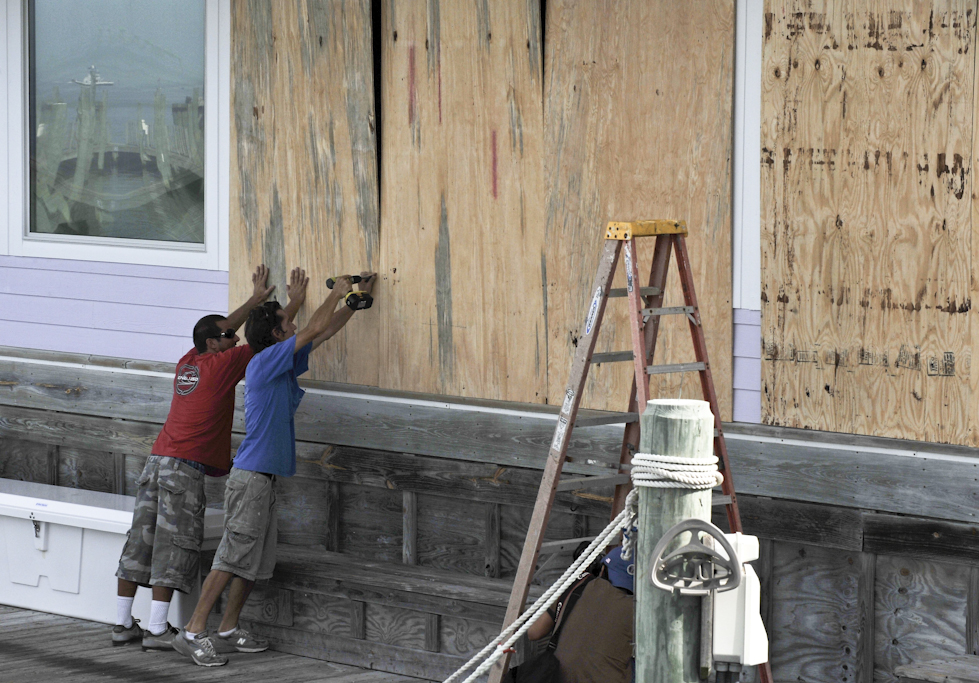 New York, New Jersey and Delaware prepare for mass evacuation - The ...