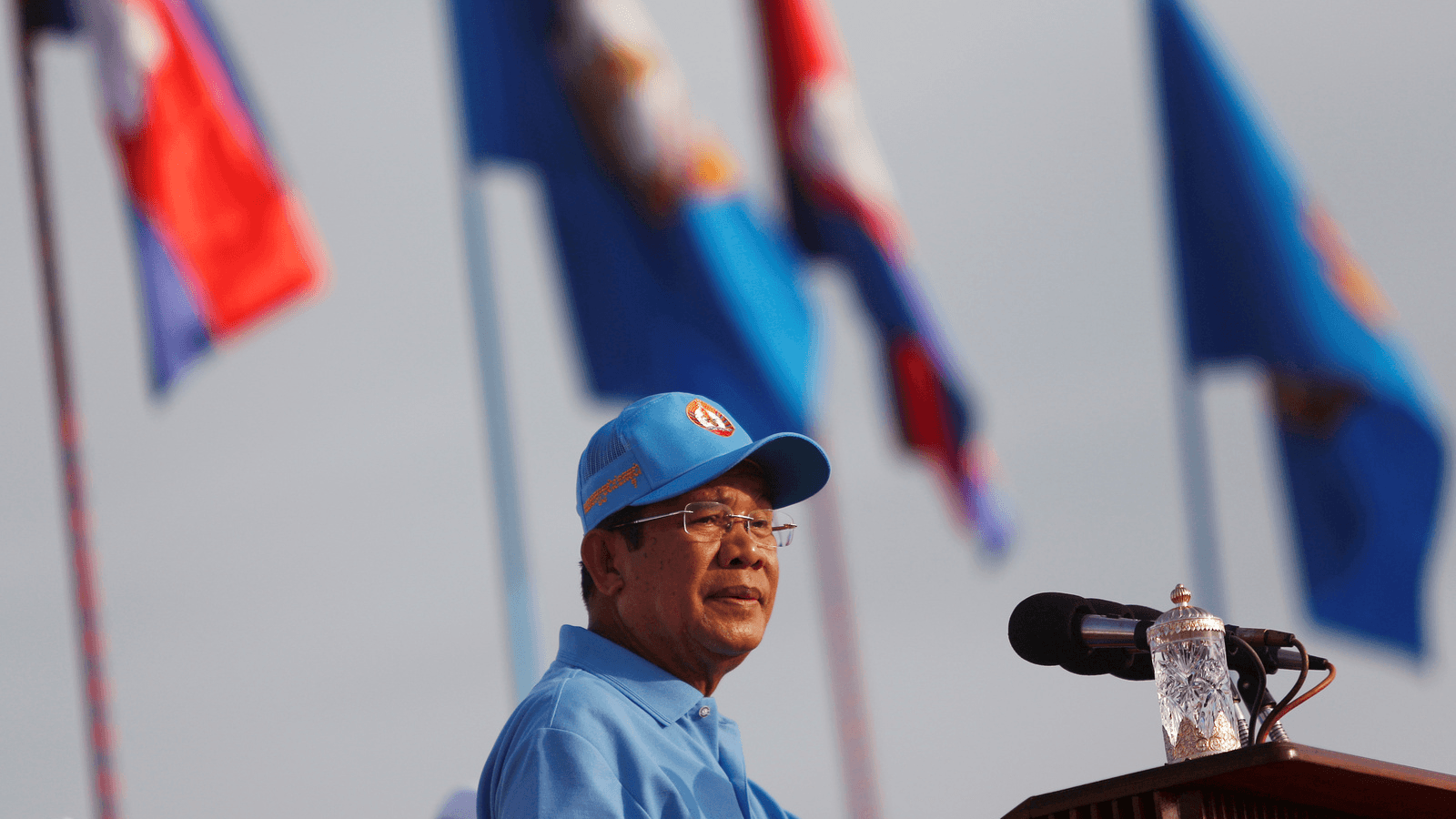 Ahead of elections, Cambodia's democracy crumbles - The World from PRX