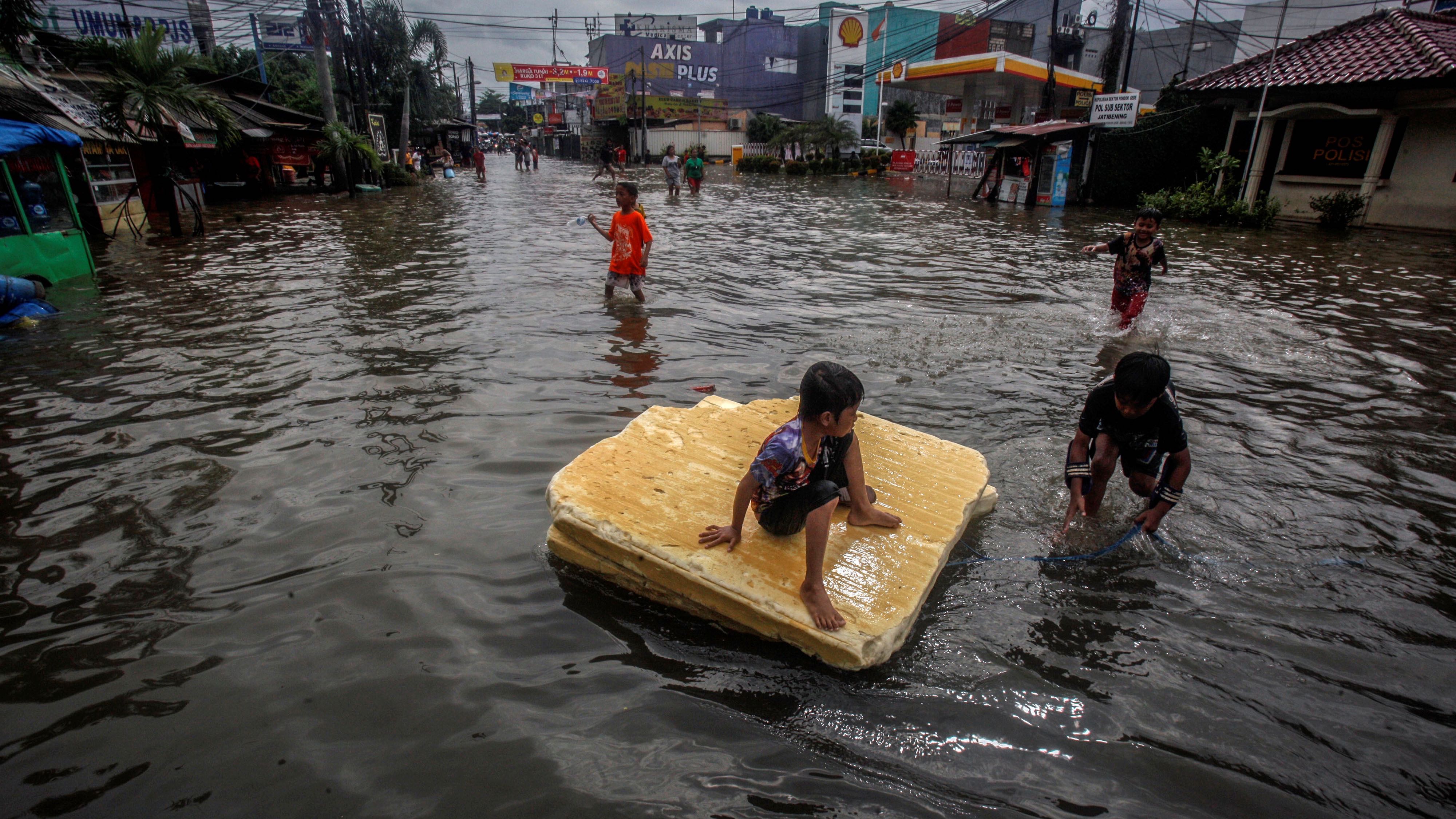 Could migration be a solution to the climate crisis? - The World from PRX