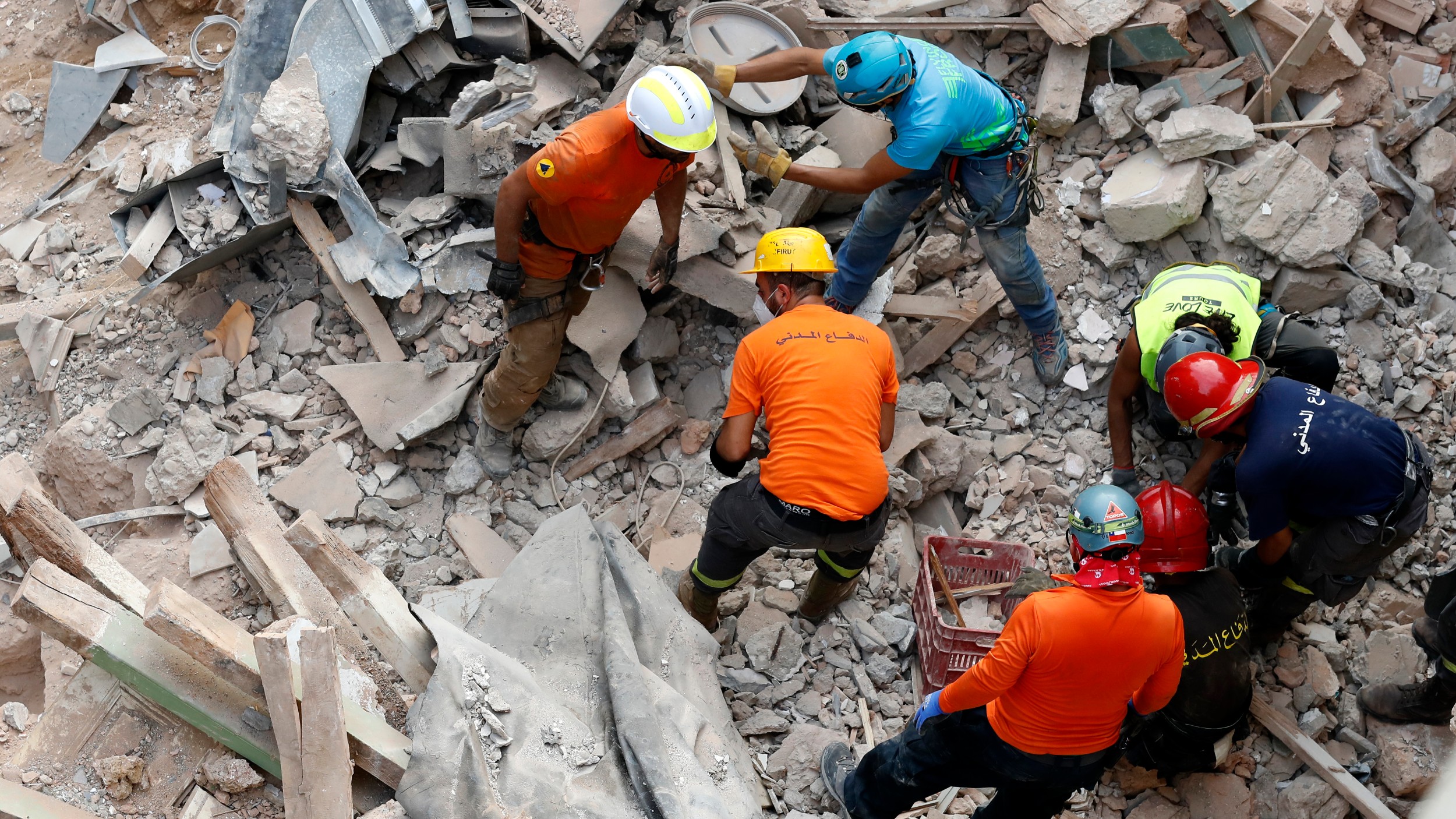 Beirut tries to bounce back after tragedy; Malaysia withdraws charges ...