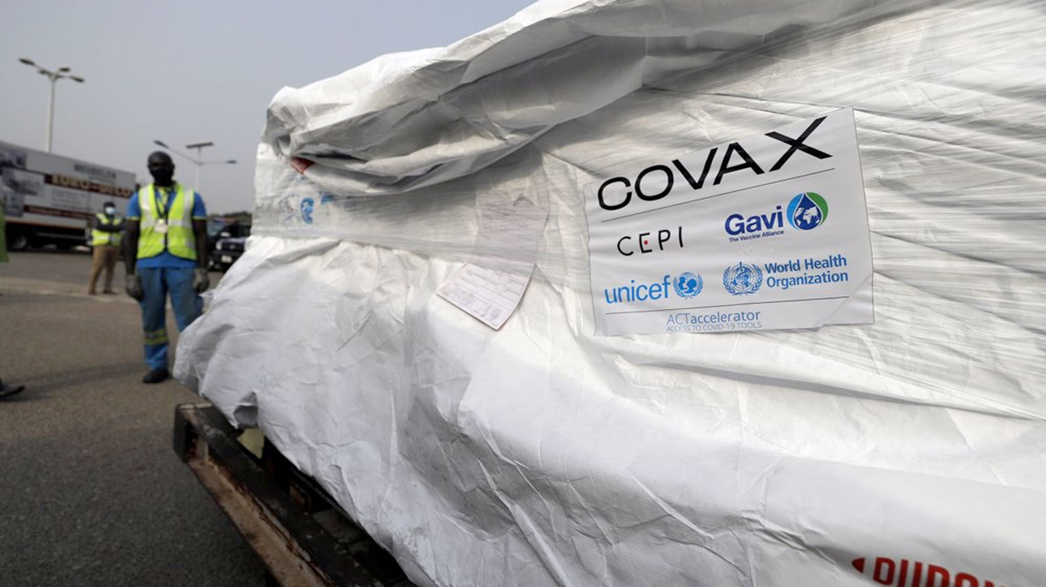 Ghana receives first vaccines from COVAX - The World from PRX