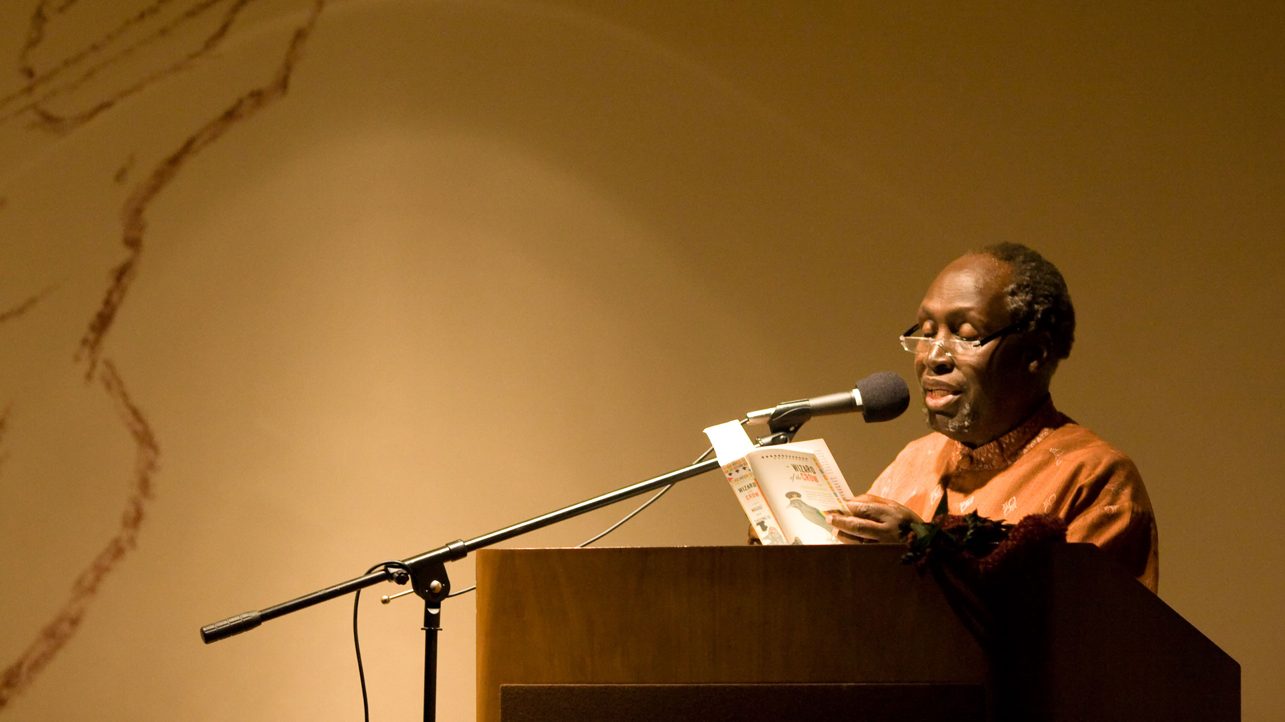 Ngũgĩ wa Thiong'o’s famously banned play returns to Kenya - The World ...