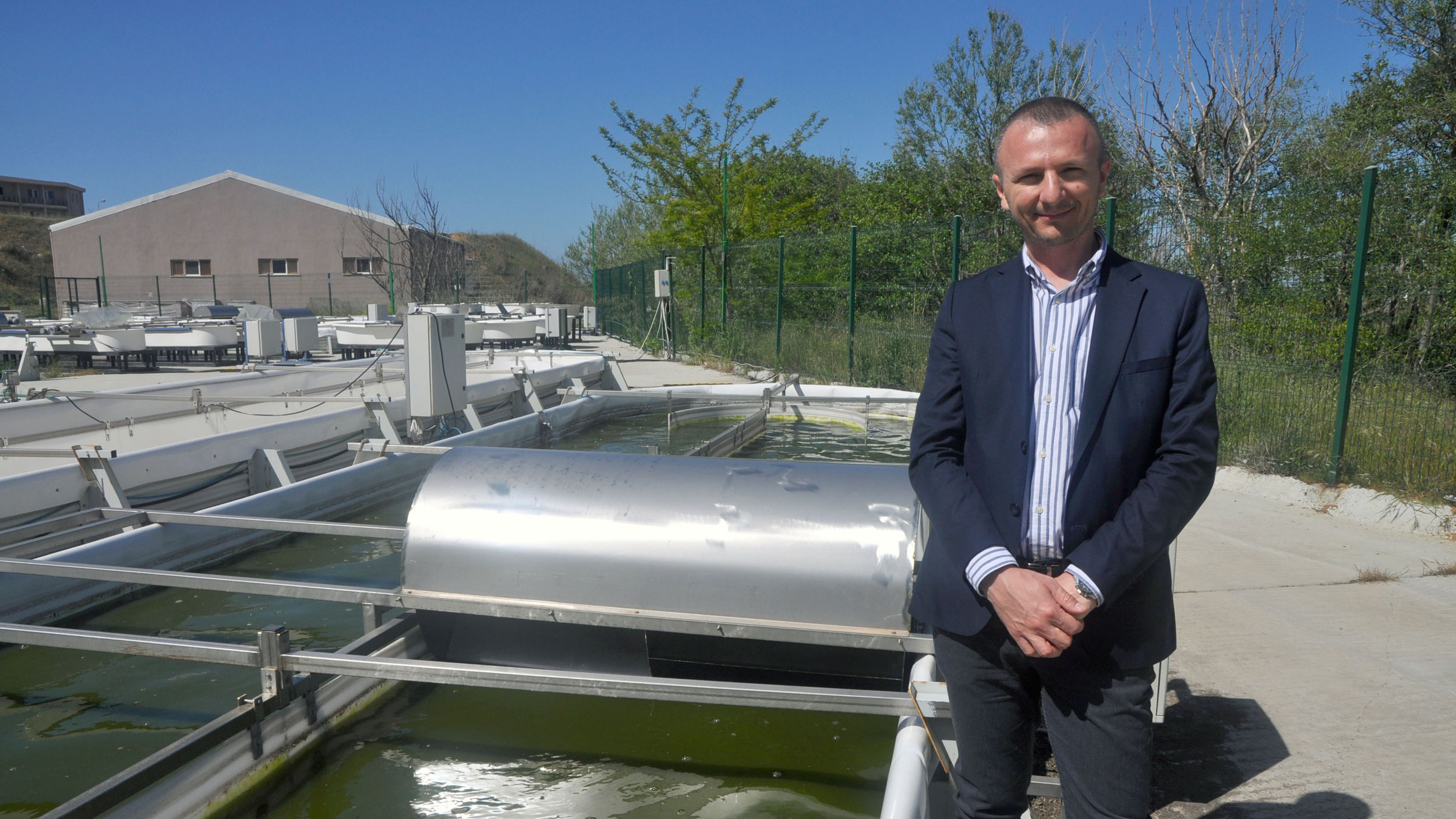 This Turkish lab is turning algae into jet fuel - The World from PRX