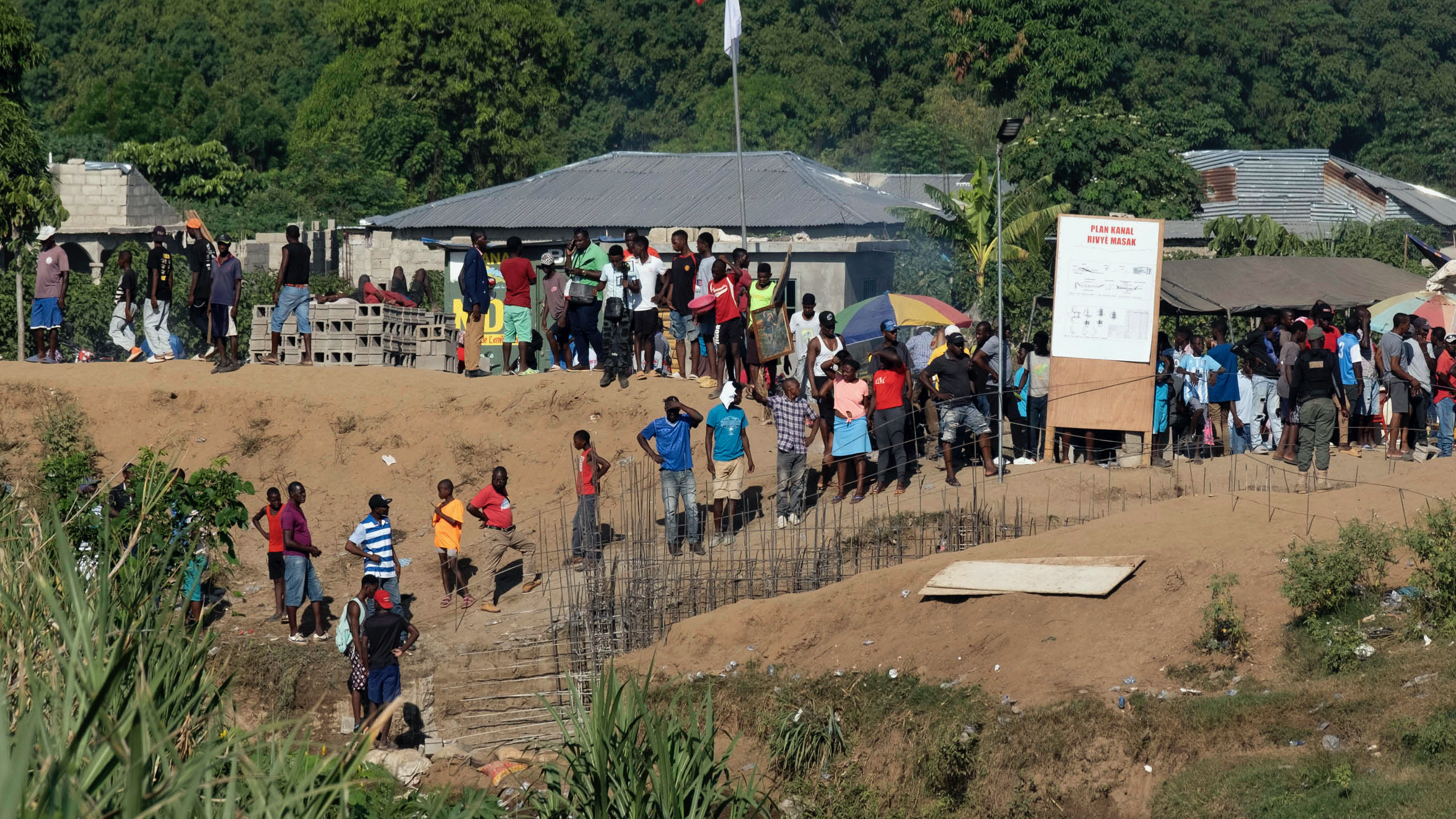 Dominican Republic closes border with Haiti over water rights dispute ...