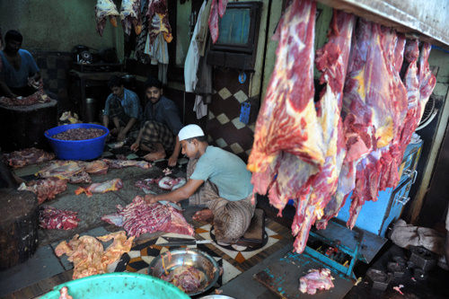 India: Hindu and Dalit students clash over 'beef festival' - The World ...