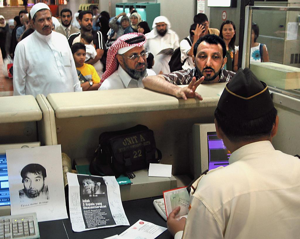 Indonesia: Head of immigration at Jakarta airport arrested for taking ...