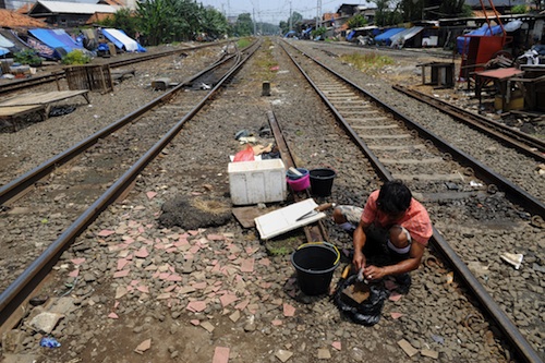 Train track therapy spreads to Malaysia - The World from PRX