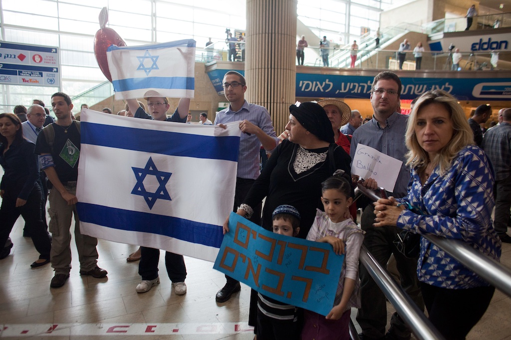 Israel detains dozens of pro-Palestinian 'fly-in' activists at airport ...