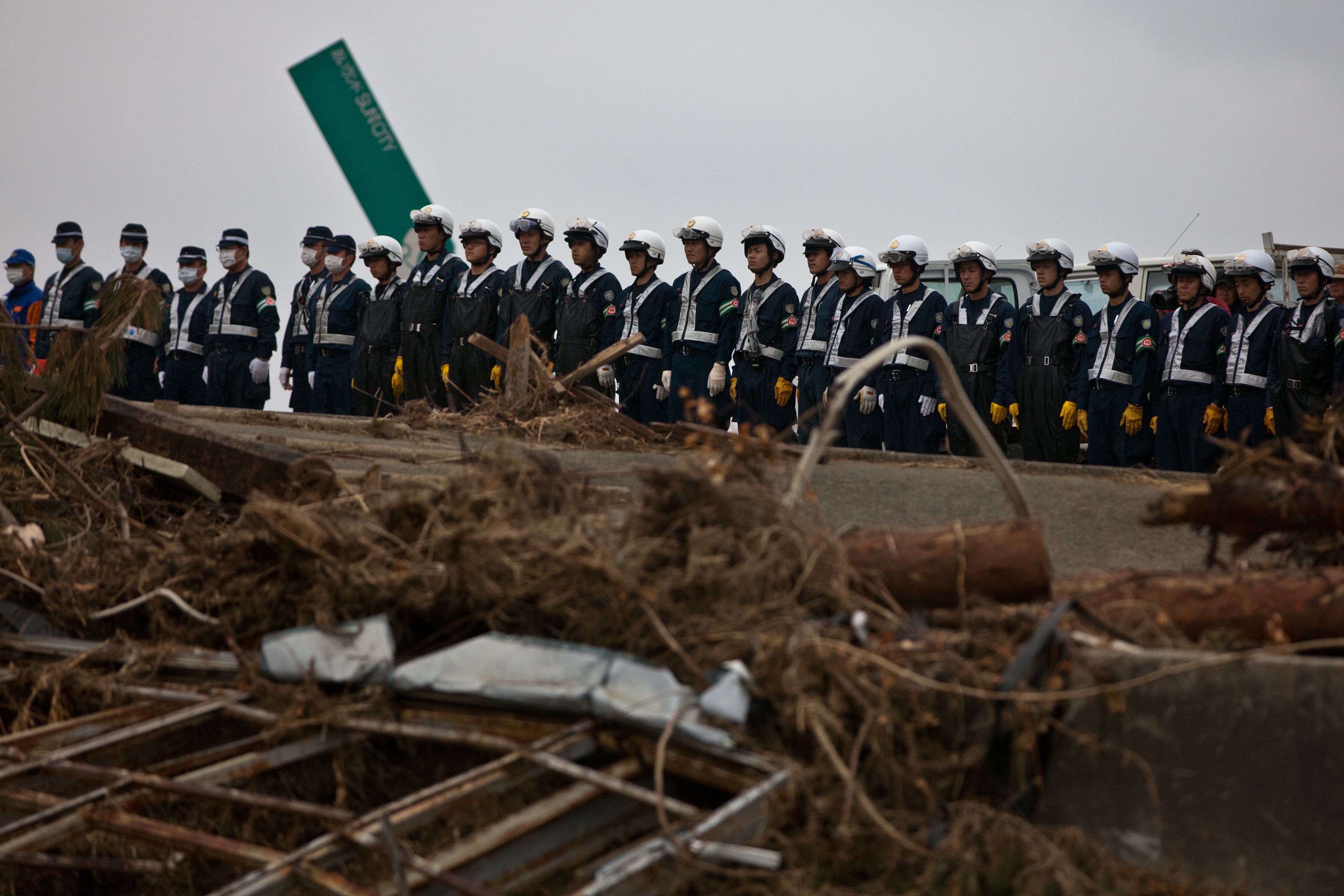 Major earthquake jolts Japan, as Fukushima evacuation zone widened ...