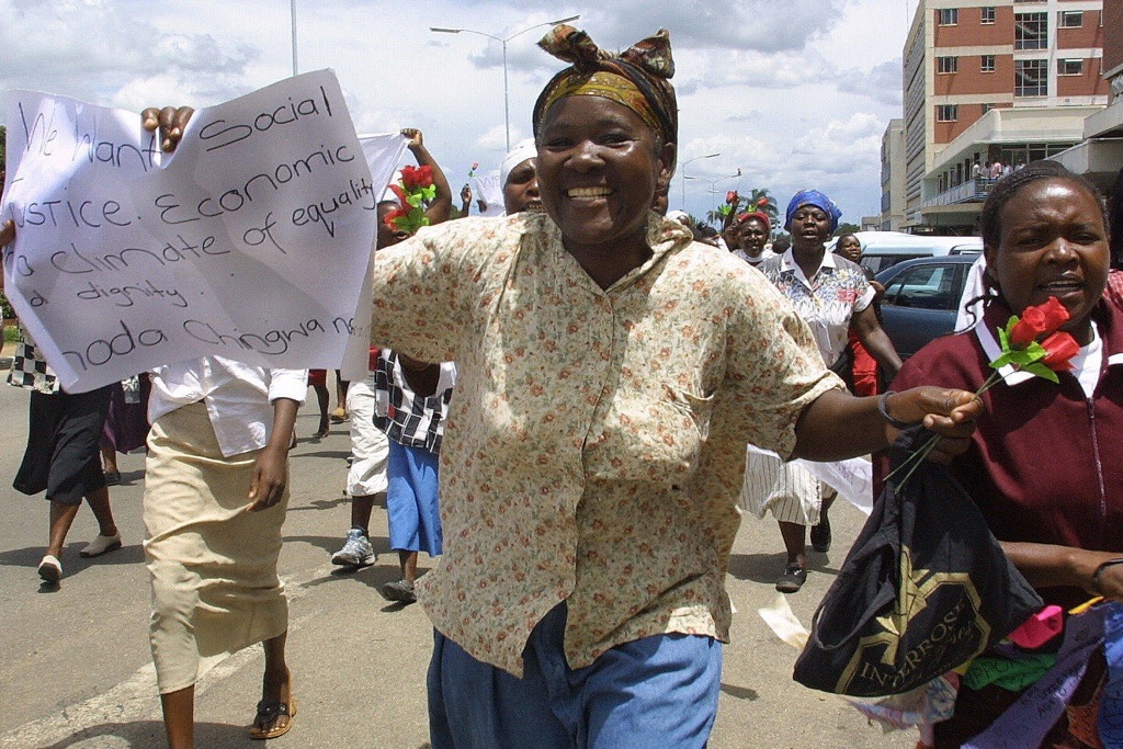 Zimbabwe News: WOZA's Jenni Williams gets Amnesty award - The World ...