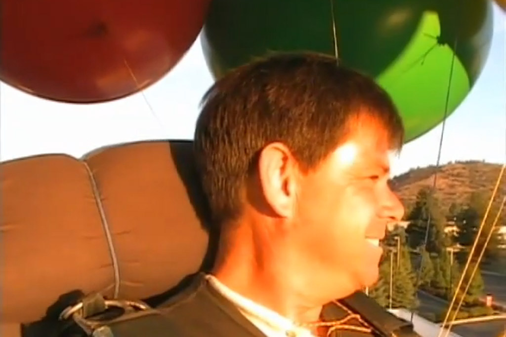 Try for world record helium-balloon flight takes off (VIDEO) - The ...