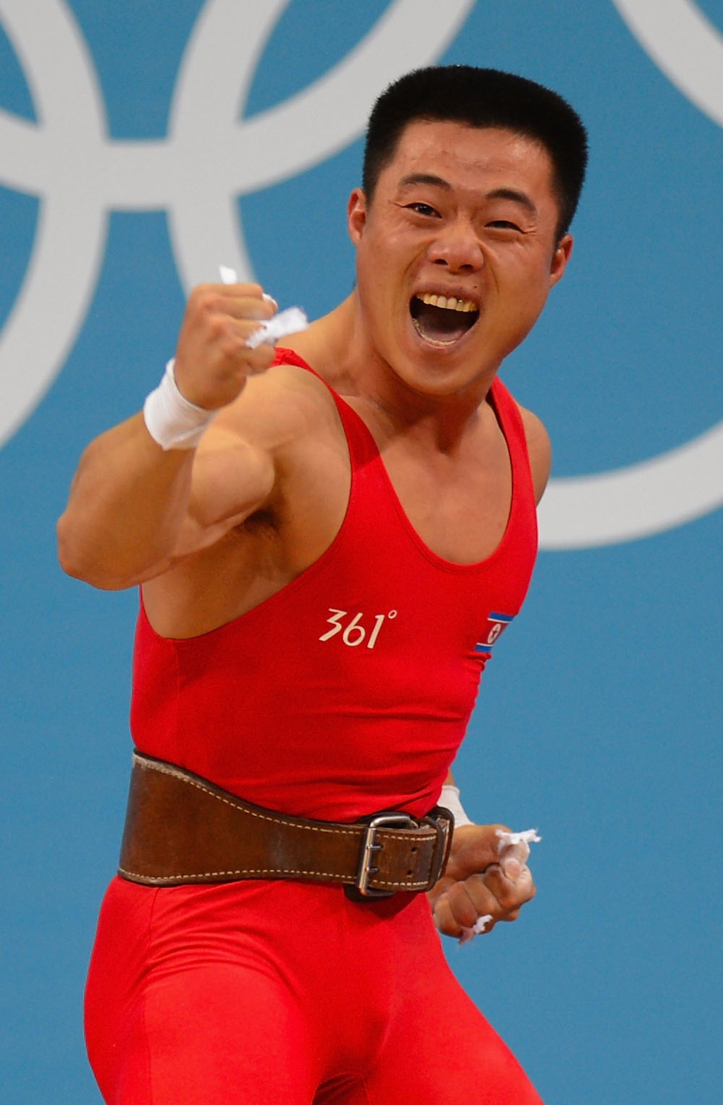 Kim Un Guk of North Korea sets Olympic weightlifting record - The World ...