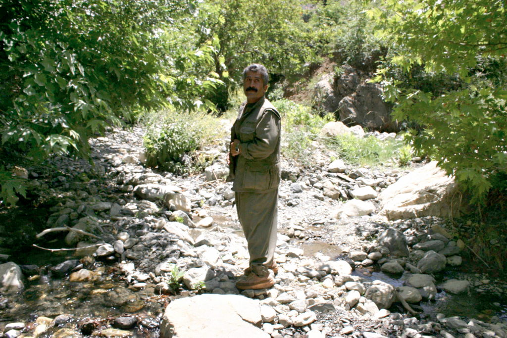 Iran loses 4 revolutionary guards in Kurdish rebel attack - report ...