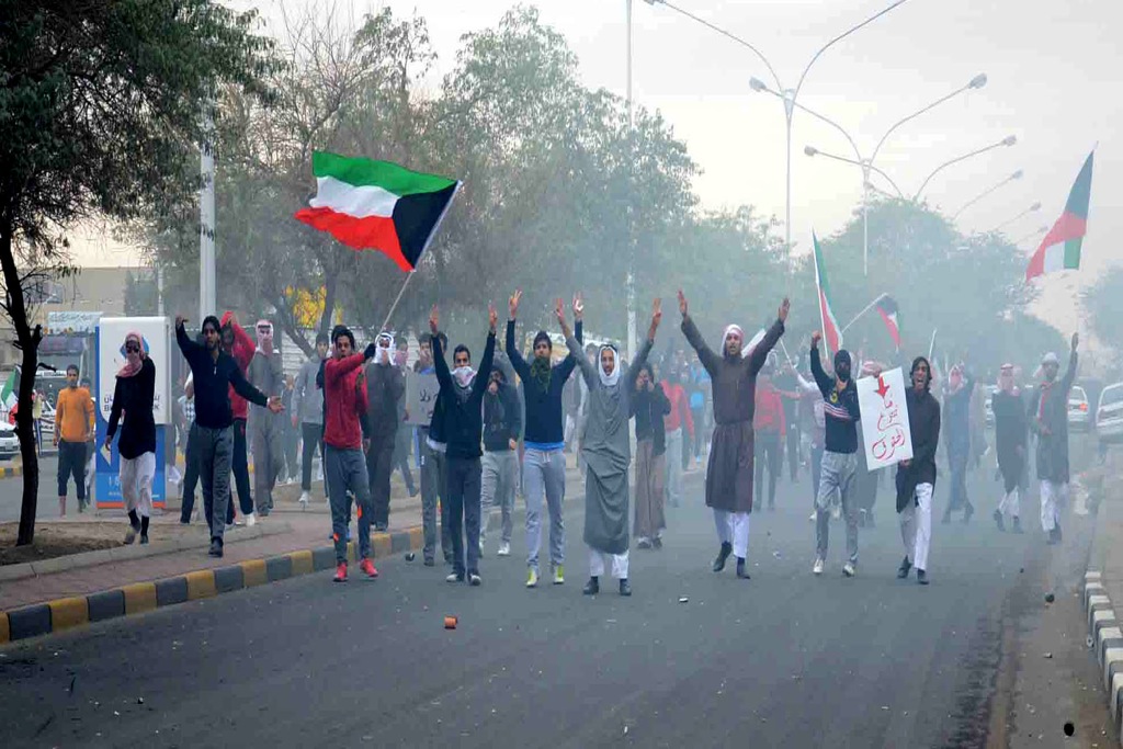 Kuwait's 'stateless' citizens protest - The World from PRX