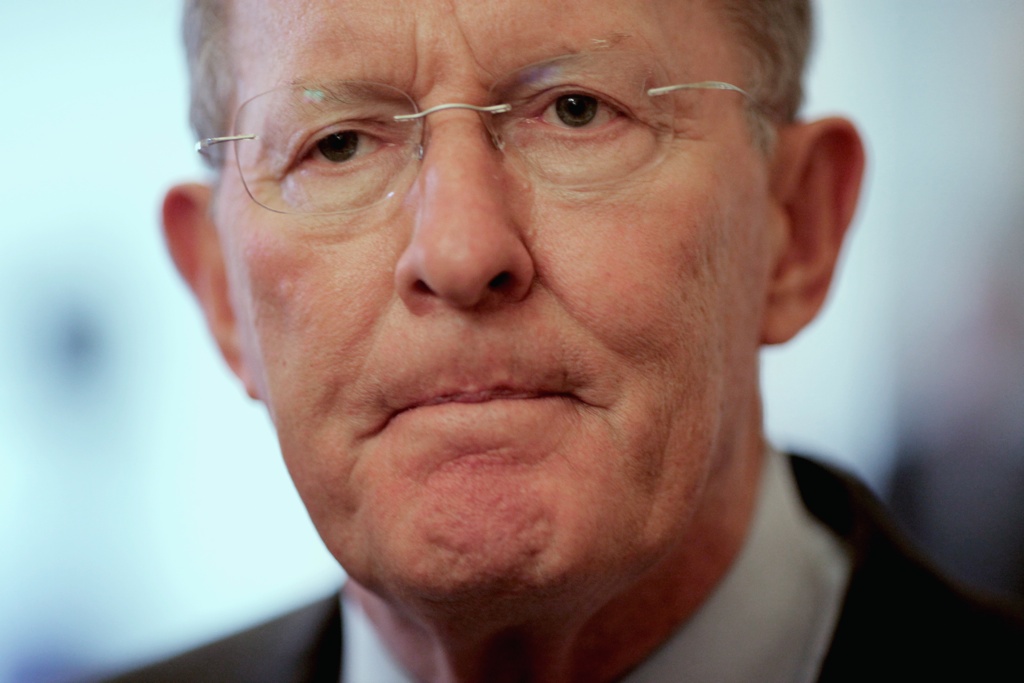 Lamar Alexander quits GOP leadership - The World from PRX