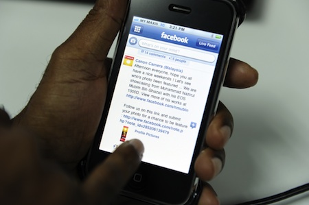 "Massive crackdown" on Facebook-savvy street gangs - The World from PRX