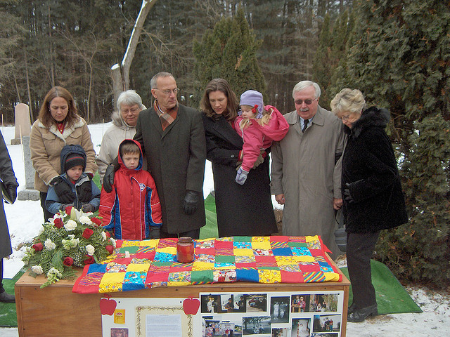 Some Americans return to old tradition of home funerals - The World ...