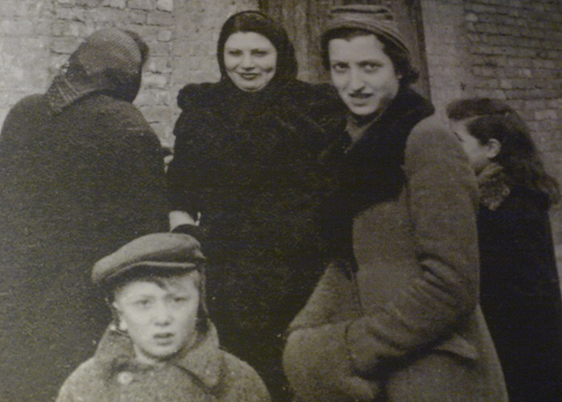 Polish Jewish community uses Mormon-produced archive to make family ...