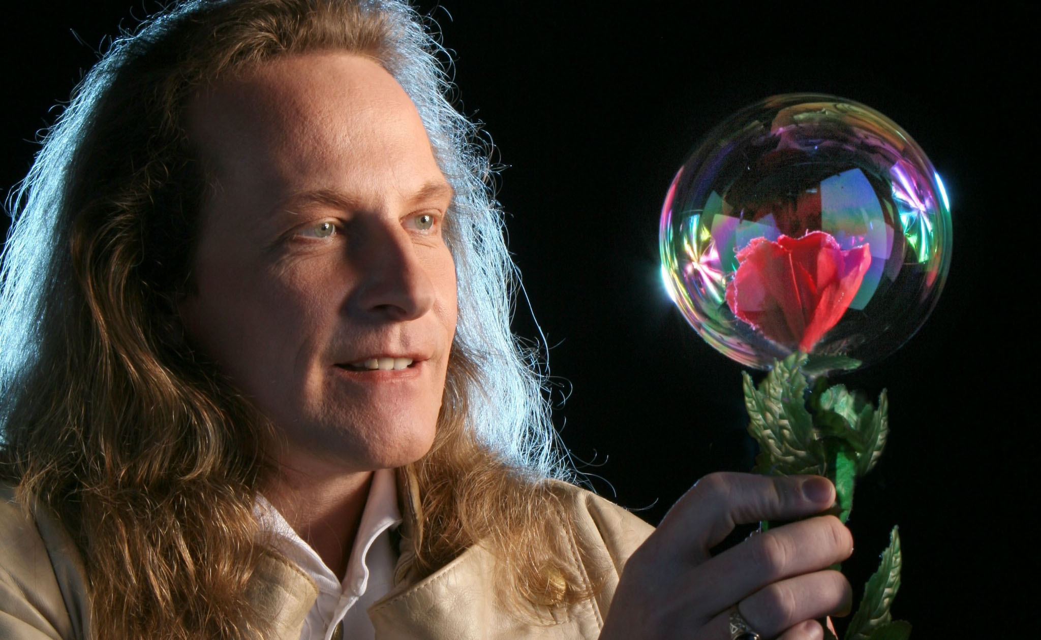 Magicians face rash of trickster thieves - The World from PRX